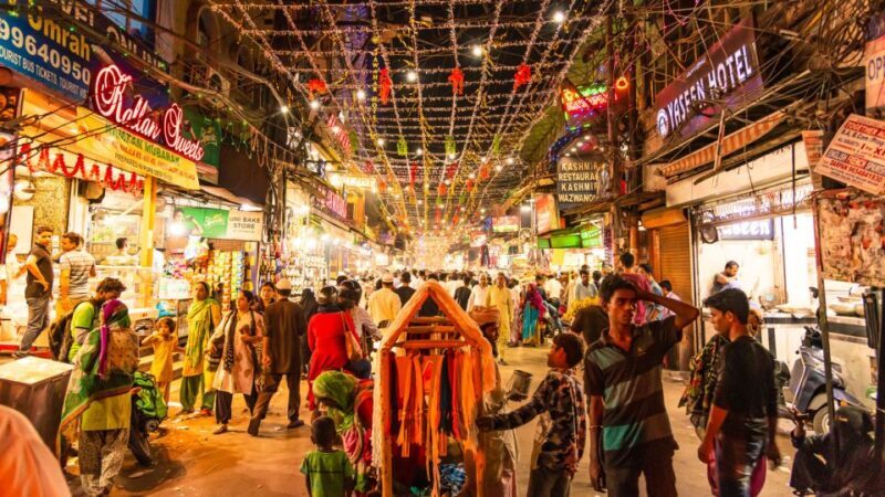 Delhi: Private Half-Day Shopping Tour with Transfer - What’s Not Included