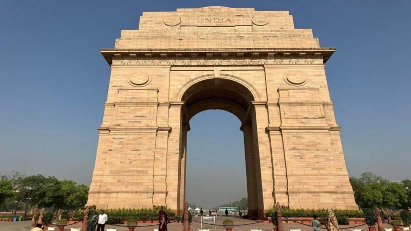 Delhi: Private Old and New Delhi Day Trip with Guide - An In-Depth Look at the Tour Experience