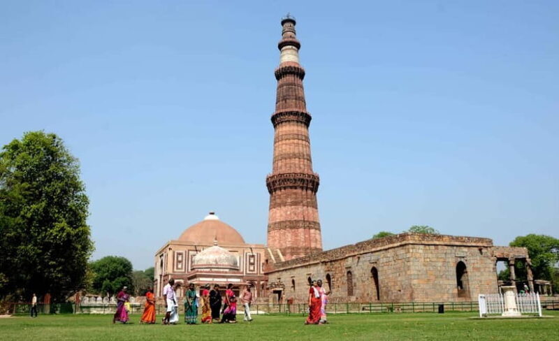 Delhi: Private Old and New Delhi full-day City Tour by Car - FAQ
