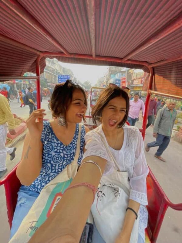 Delhi: Private Shopping Tour With An Female Expert - Key Points