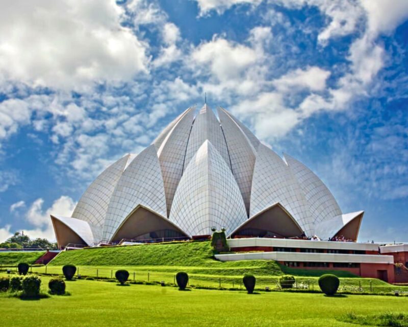 Delhi: Private Spiritual Sites Car Tour with Lunch and Entry - What Sets This Tour Apart?