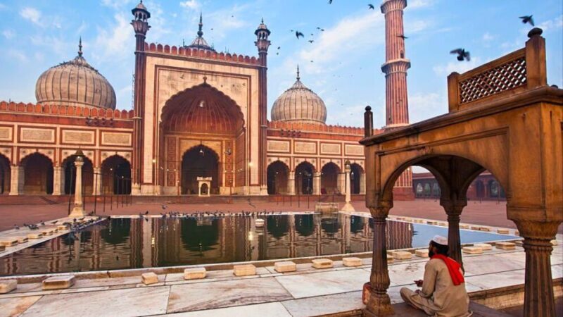 Delhi: Private Spiritual Sites Car Tour with Lunch and Entry - Practical Details: Navigation, Timing, and More