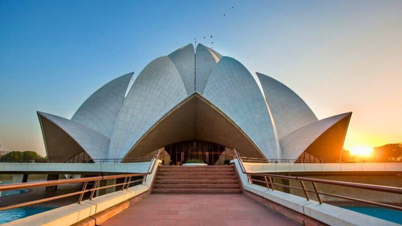 Delhi: Private Spiritual Sites Car Tour with Lunch and Entry - Flexibility and Customer-Centric Approach