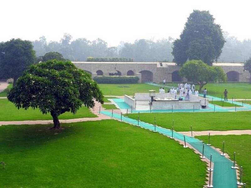 Delhi: Raj Ghat Memorial Guided Walking Tour - Key Points