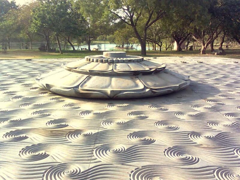 Delhi: Raj Ghat Memorial Guided Walking Tour - An In-Depth Look at the Tour Itself