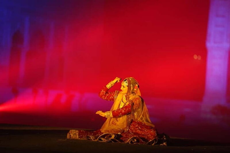 Delhi: Red Fort Light and Sound Show Guided Tour - An Enchanting Evening in Old Delhi: A Deep Dive