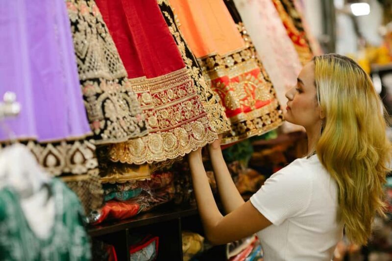 Delhi Shopping Tour: Navigate the Bazaars with a Local Pro - FAQs