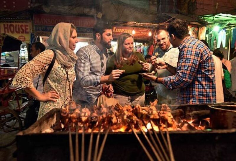 Delhi: Street Food Walking Tour of Old Delhi with Tastings - Key Points