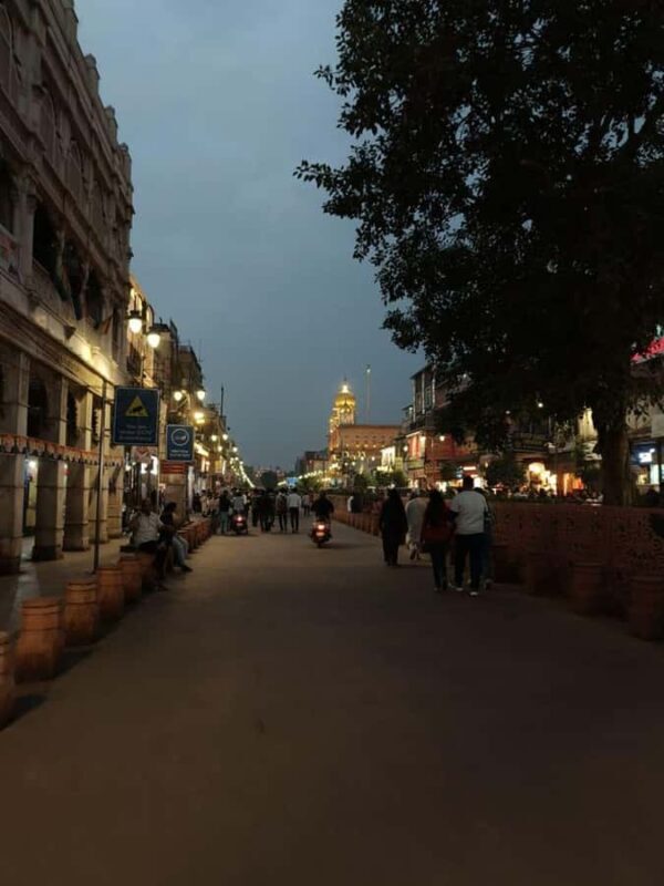 Delhi: Sunder Nursery Heritage Walk & Janpath Market Tour - Key Points