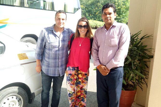 Delhi To Agra - Private Transport Services For Agra Drop From Delhi. - Vehicle Options and Comfort