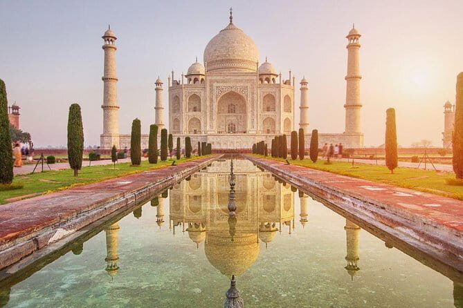 Delhi to Agra-Taj Mahal Trip Package with Entrances - Key Points