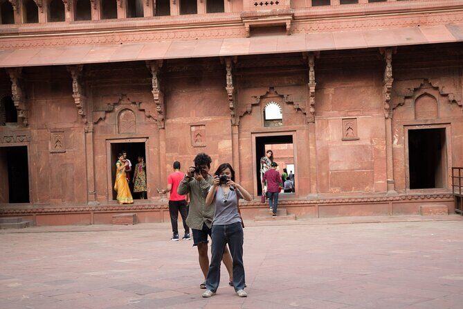 Delhi to Taj Mahal and Agra Fort Visit by SUV with Tickets - FAQ