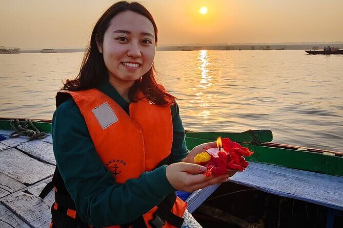 Delhi to Varanasi: Tour to the Sacred Ganga Aarti Ceremony - Wrapping Up and Returning to Delhi