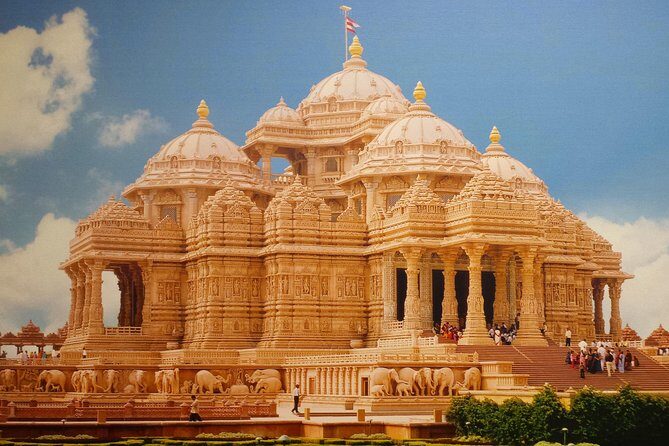 Delhi: Visits to Swaminarayan Akshardham with guide & transfers - What Makes This Tour Stand Out?