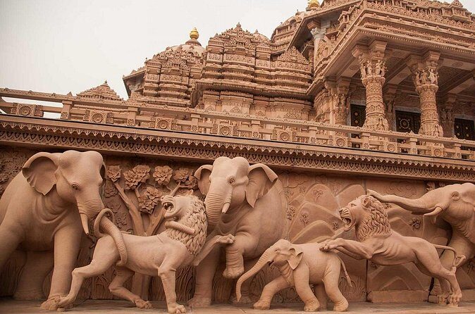 Delhi: Visits to Swaminarayan Akshardham with guide & transfers - Who Will Love This Experience?