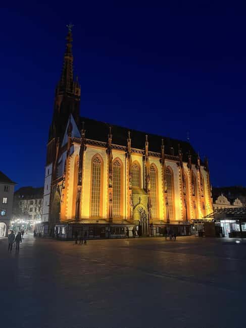 Delightful Advent tour: sparkling wine, cookies, and mulled wine in Würzburg - Who Should Consider This Tour?