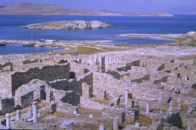 DELOS, the island of god Apollo - Diving Into the Itinerary