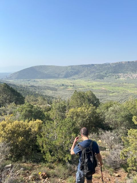 Delphi: Easy Hike from the Monastery to the Mycenaean tomb - FAQ