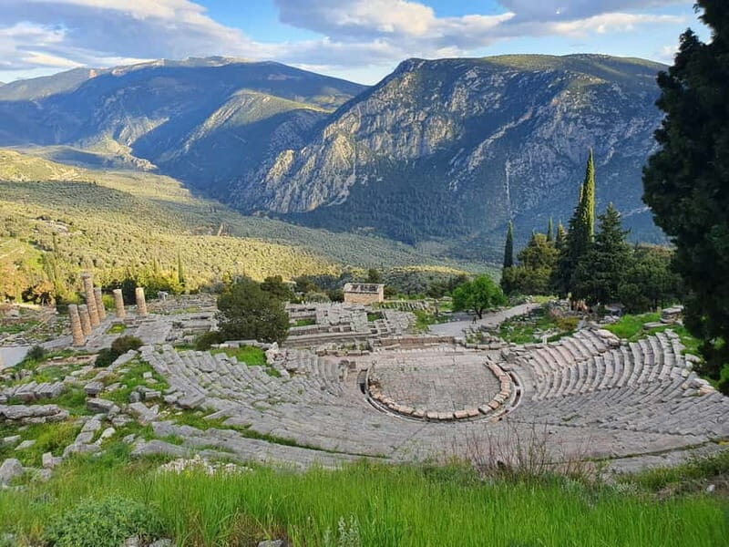 Delphi full Day tour, Osios Loukas and Arachova - Who Is This Tour Best For?
