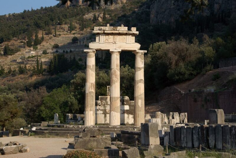 Delphi Skip-The-Line Private Tour - Expert Guide & Admission - The Sum Up