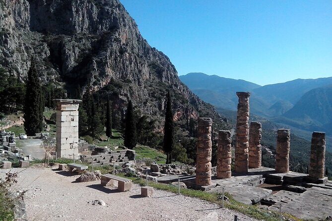 Delphi Skip-The-Line Private Tour with Licensed Guide & Admission - Practical Aspects: Timing, Group Size, and Value
