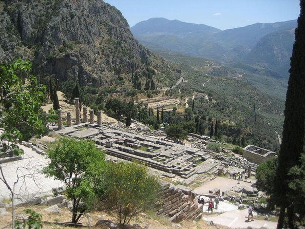 Delphi, Spanish guided one day tour - Key Points