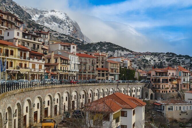 Delphi, Spanish guided one day tour - The Sum Up