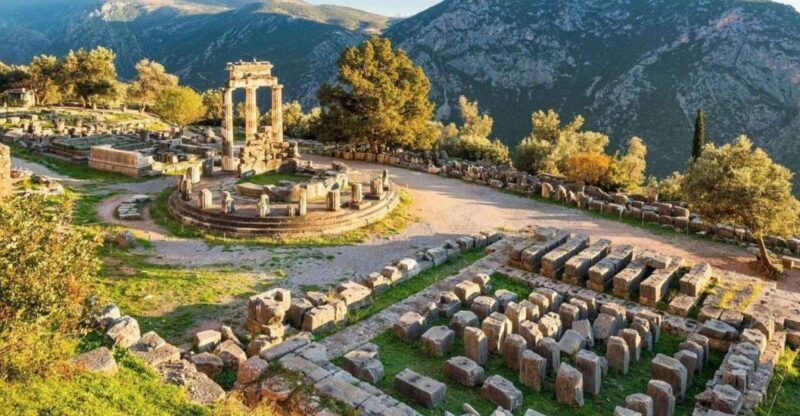 Delphi&Thermopylae private full day tour - Key Points
