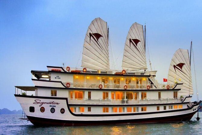 Deluxe 2 days cruise and kayak adventure in Halong Bay - Exploring the Itinerary: What to Expect