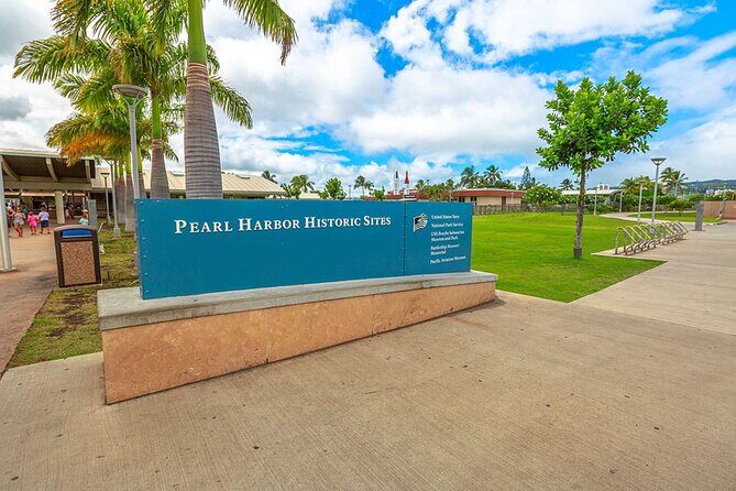Deluxe Arizona Memorial and USS Missouri Battleship Tour - FAQ