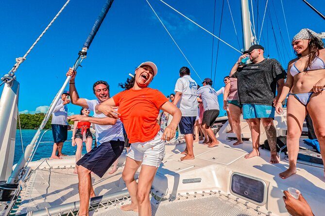 Deluxe Catamaran to Isla Mujeres, from Tulum hotels and resorts - FAQ