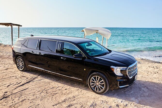 Deluxe GMC Limousine from Cancun Airport to Puerto Morelos - A Smooth and Stylish Start to Your Day