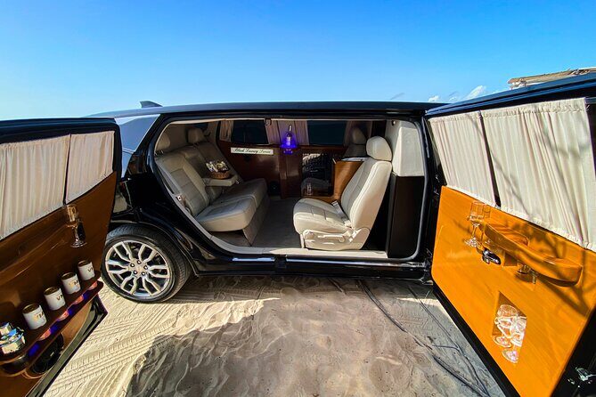 Deluxe GMC Limousine from CUN Airport to Playa Mujeres - The Experience: What to Expect from Your Ride