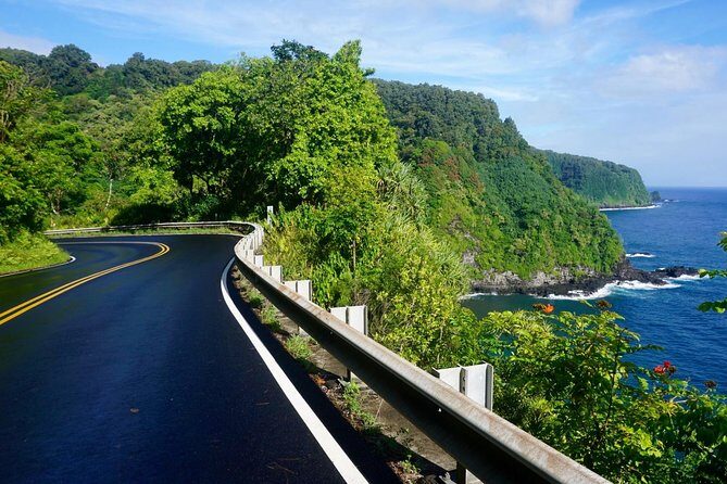 Deluxe Halfway to Hana: Private Tour from Kahului - Exploring the Road to Hana with a Personal Touch