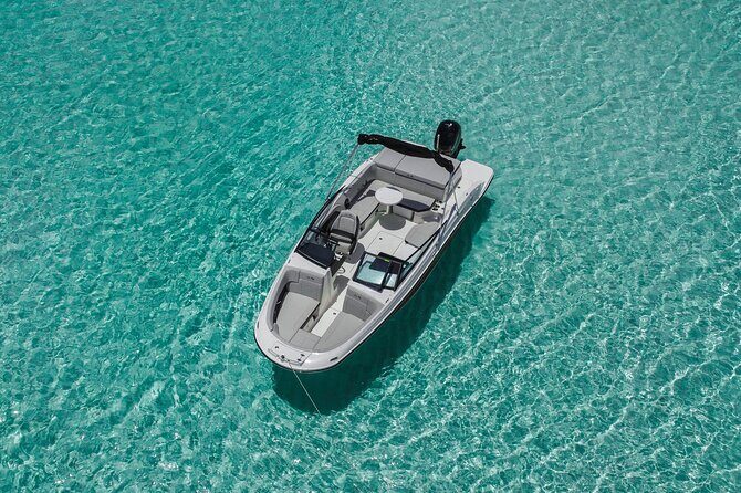 Deluxe Private Boats - 24 ft Sea Ray - Reviews and Authentic Experiences
