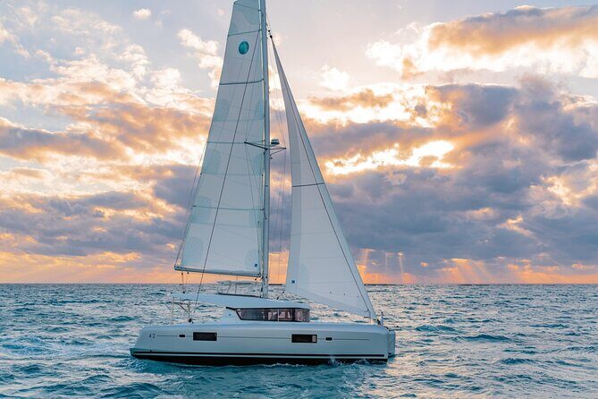 Deluxe Private Boats - 40 ft Catamaran - A Deep Dive into the Experience