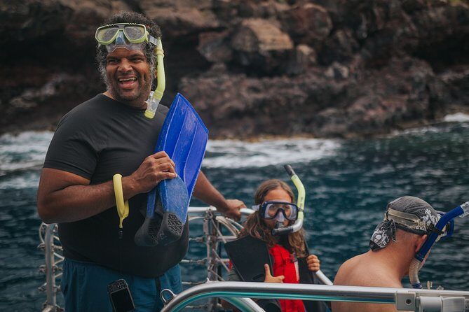 Deluxe Snorkel & Dolphin Watch Aboard a Luxury Catamaran from Kailua-Kona - FAQ