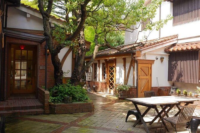 Demolition show sushi making classic cafe tour - Key Points