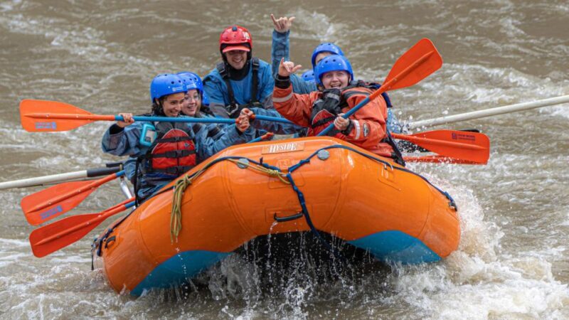 Denali, Alaska: Canyon Wave Raft Class III-IV Paddle/Oar - The Thrill of the Rapids