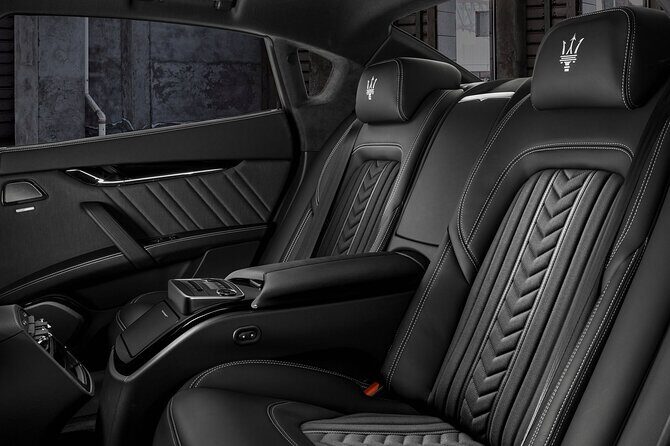 Departure from Beach Resorts to Honolulu Airport HNL - Luxury Car - Why This Transfer Stands Out