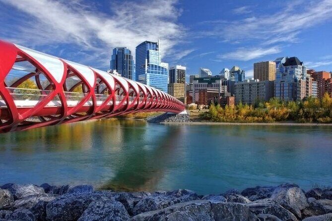 Departure Private Transfer: Calgary to Calgary Airport YYC in Luxury SUV - The Experience: What to Expect