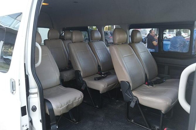 Departure Private Transfer Cancun to Cancun Airport CUN by Minivan or Minibus - Key Points