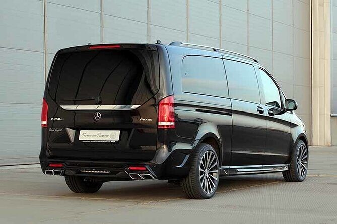 Departure Private Transfer from Madrid to MAD Airport by Van - The Itinerary and Service Experience