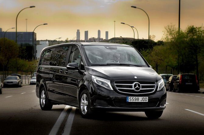 Departure Private Transfer from Madrid to MAD Airport by Van - Handling of Luggage and Special Needs