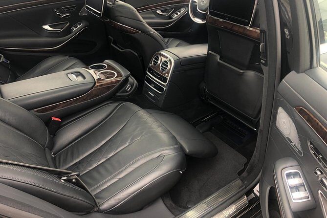 Departure Private Transfer: Seattle to Seattle Airport SEA in Luxury Car - Key Points