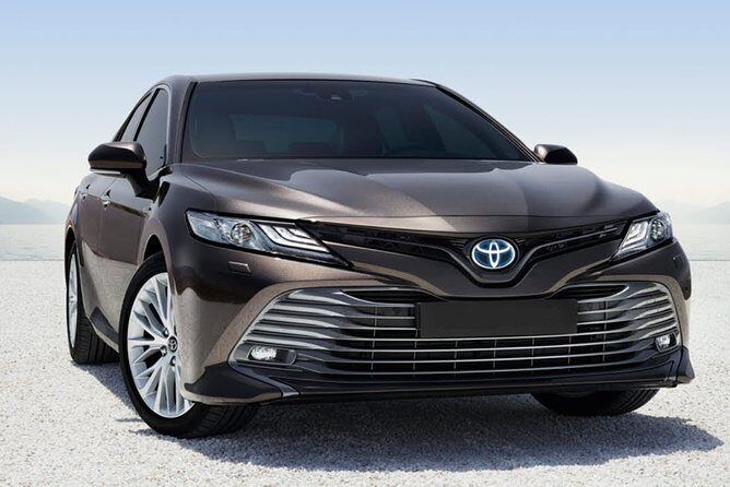 Departure Private Transfers from Kobe City to Kobe Airport UKB in Business Car - Key Points