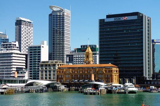 Departure Transfer: Auckland to Airport AKL by Luxury Van - What to Expect from Your Auckland to Airport Transfer
