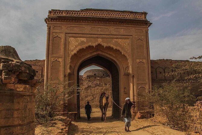 Derawar Fort, Cholistan Desert, Uch, Multan & Harrapa 6 Days FB - An In-Depth Look at the 6-Day Itinerary
