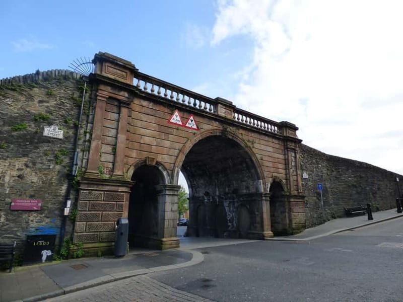 Derry: Derry Girls TV Show Filming Locations Tour - Key Points