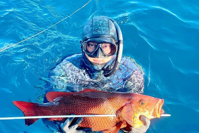 Deserted Island Tour and Fish Hunting in Nha Trang - Fish Hunting and Beach Relaxation